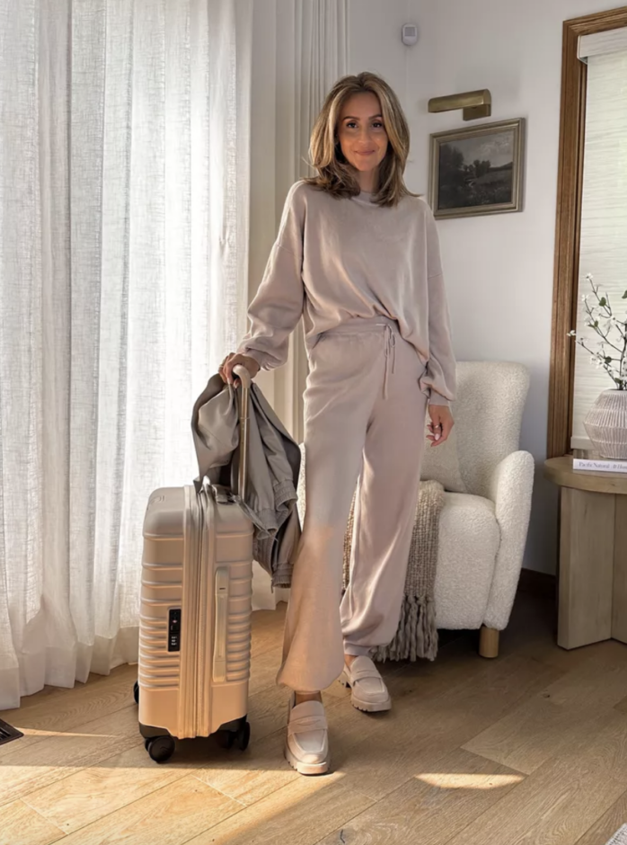 The Comfiest Travel Outfits for Fall